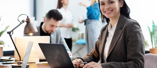 Un fonctionnaire peut-il être associé d'une SARL